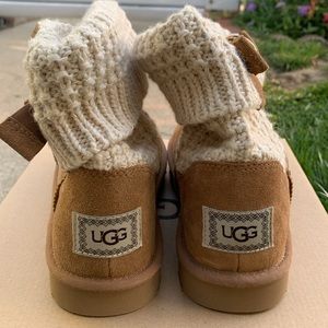 UGG | Shoes | Ugg Oatmeal Womens Classic Solene Mini Size 8 Nwt ...